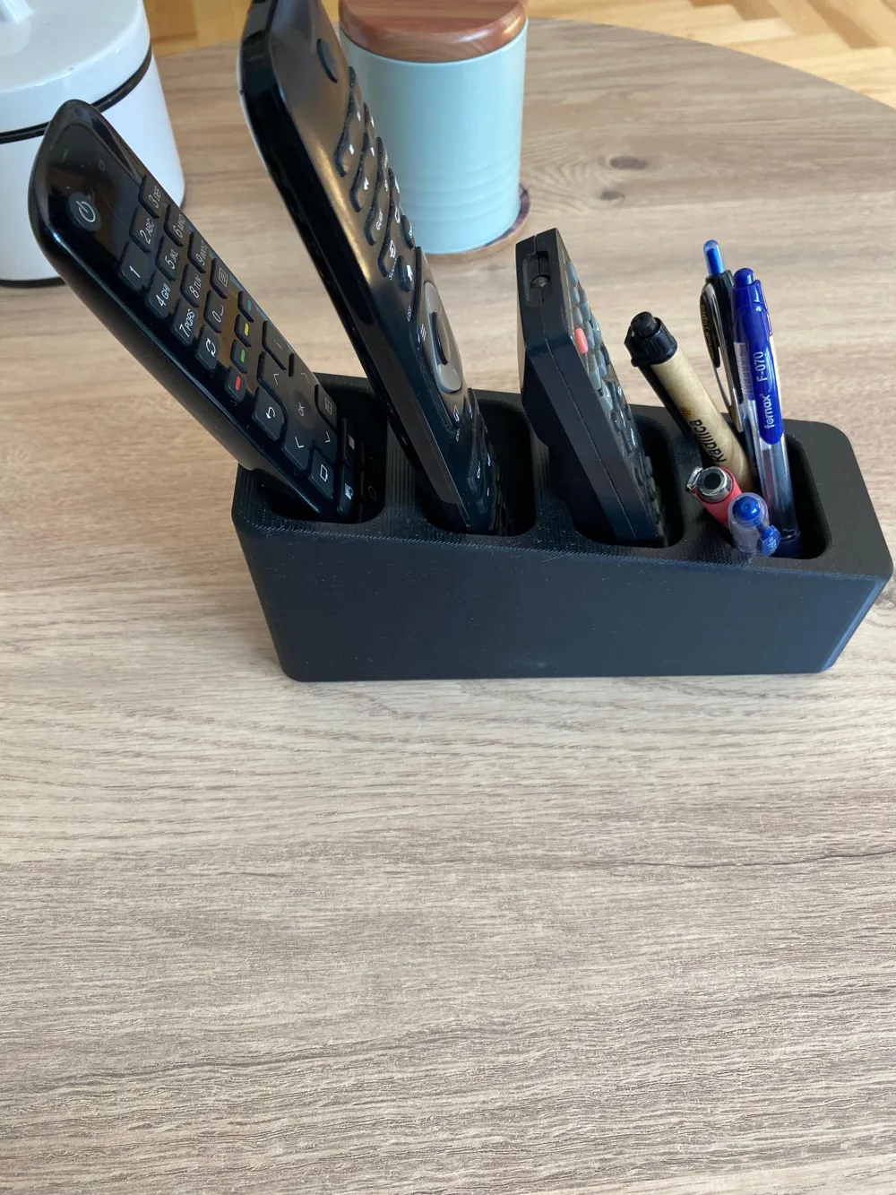 Stand for TV remotes by hexa550 MakerWorld: Download Free 3D Models