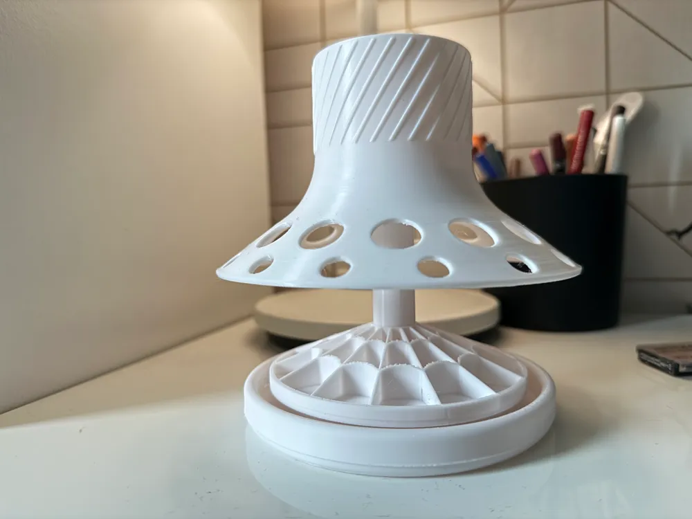 Rotary makeup brush accessories holder by Łukasz - MakerWorld