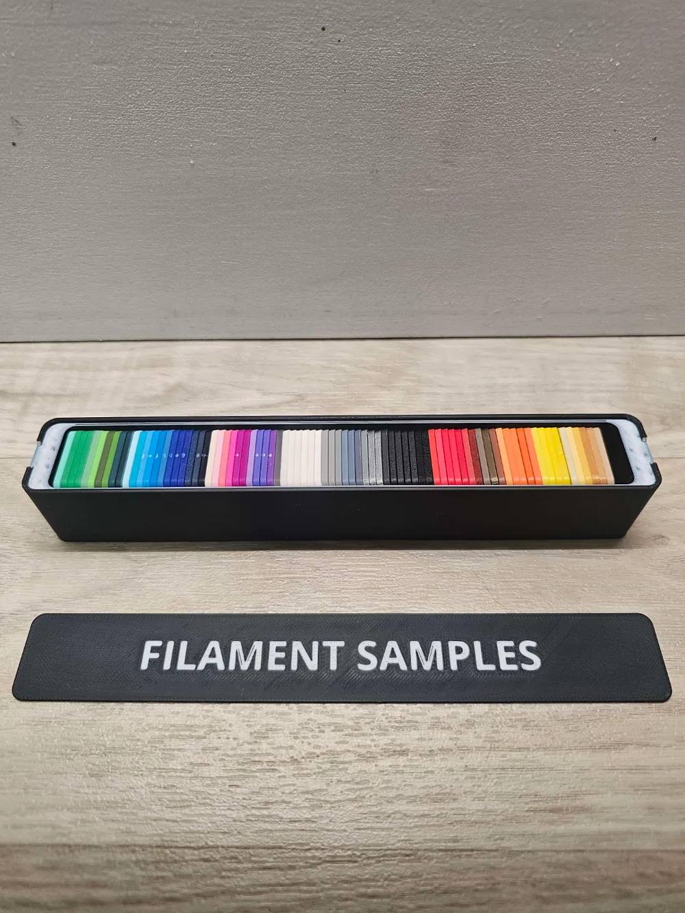 Filament swatches/samples box by NoxMakerWorld: Download Free 3D Models