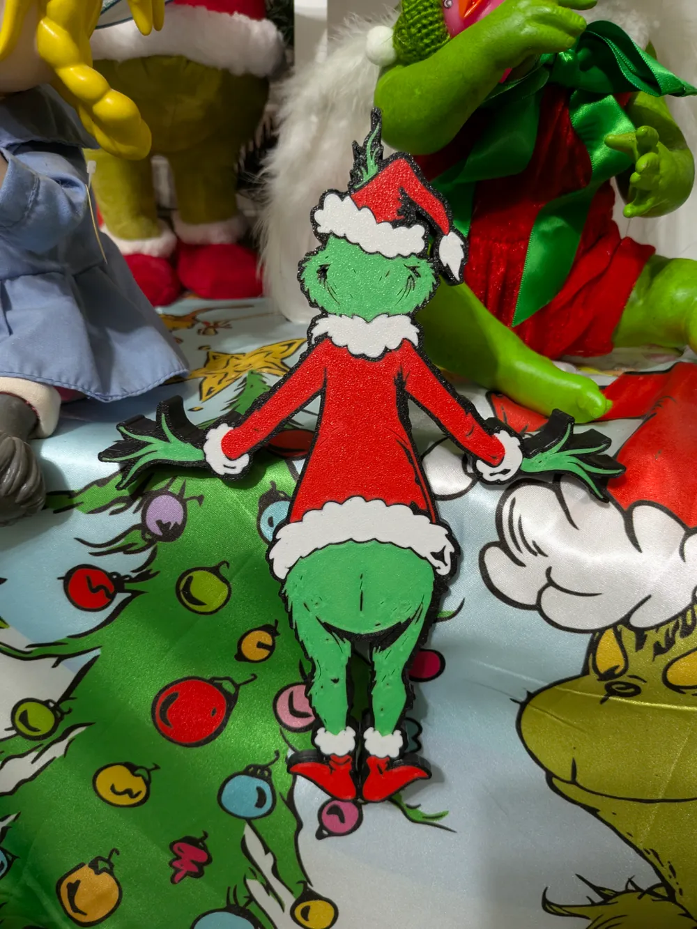 Grinch Climbing Mantel and Door Hanger by Austin314 MakerWorld ...