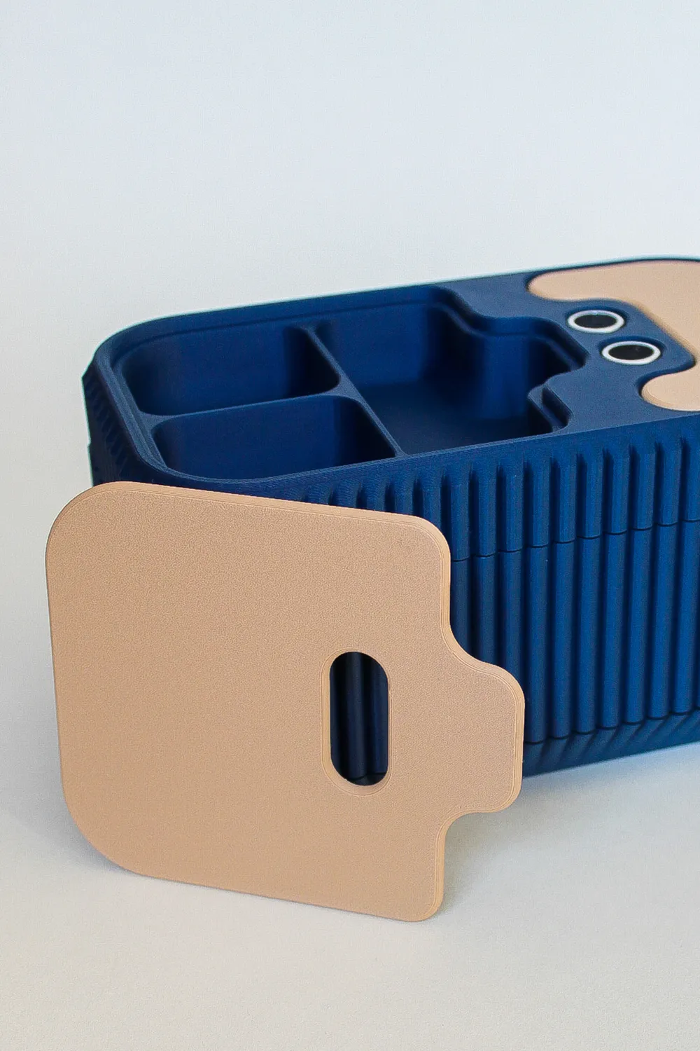 Esp 32 powered jewelry box - Free 3D Print Model - MakerWorld