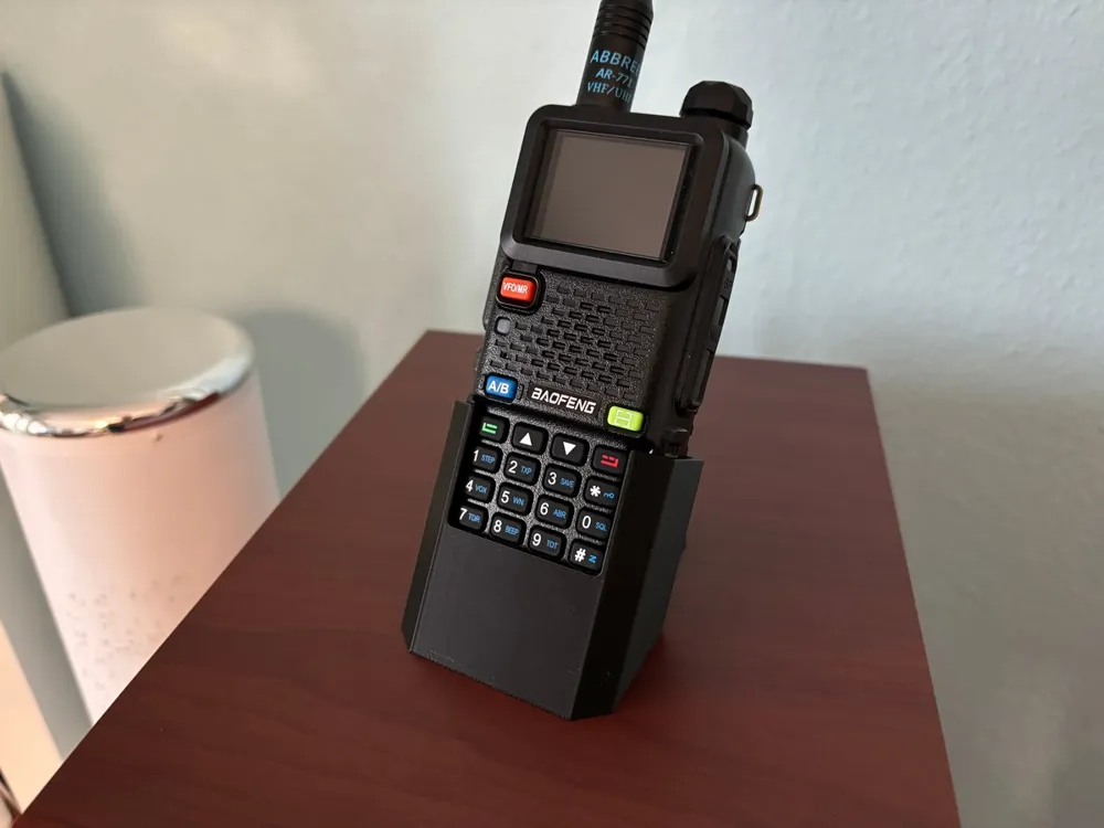 Baofeng UV-5RH Desk Stand without text - Free 3D Print Model - MakerWorld