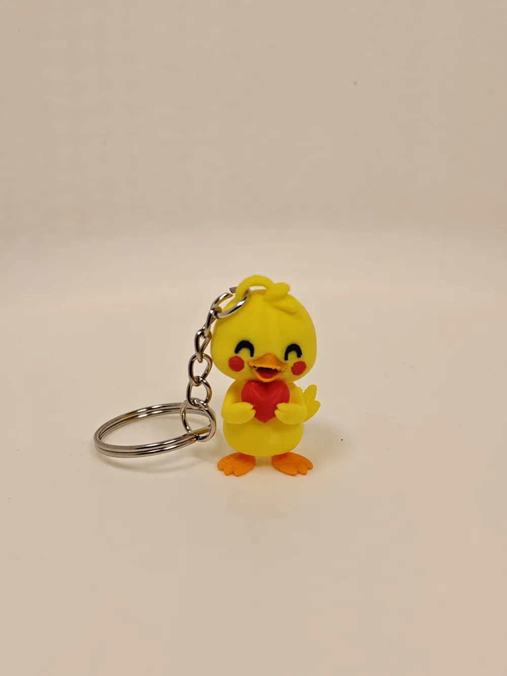 Cute animals holding hearts keychains Vol. 2 - Free 3D Print Model - MakerWorld