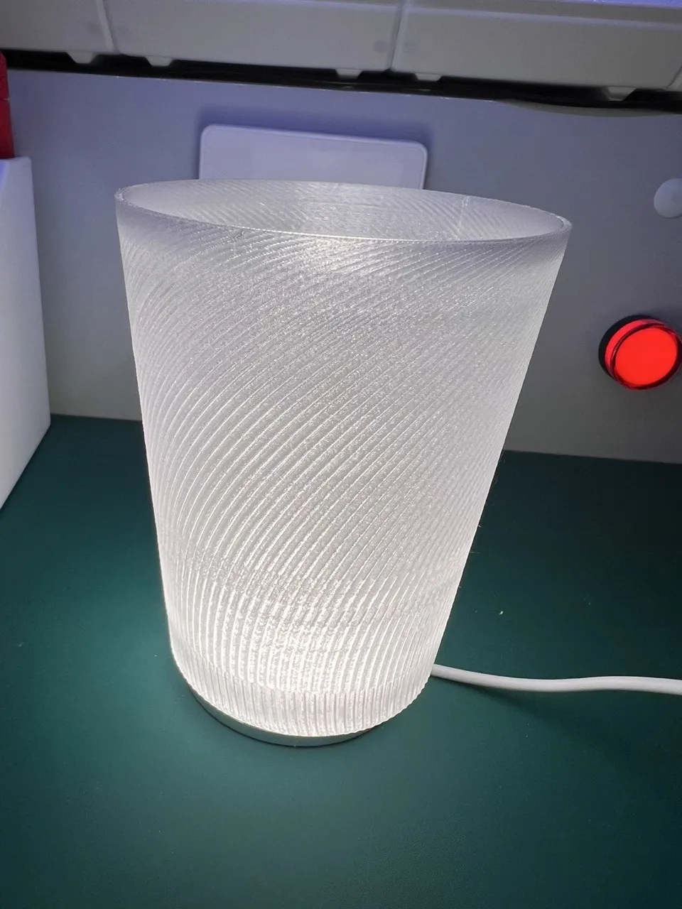 Transparent textured cup good texture transparent pen holder - Free 3D ...