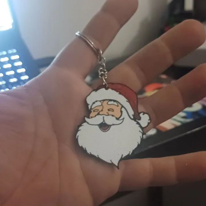 Santa claus keychain by Cajo 3D - MakerWorld