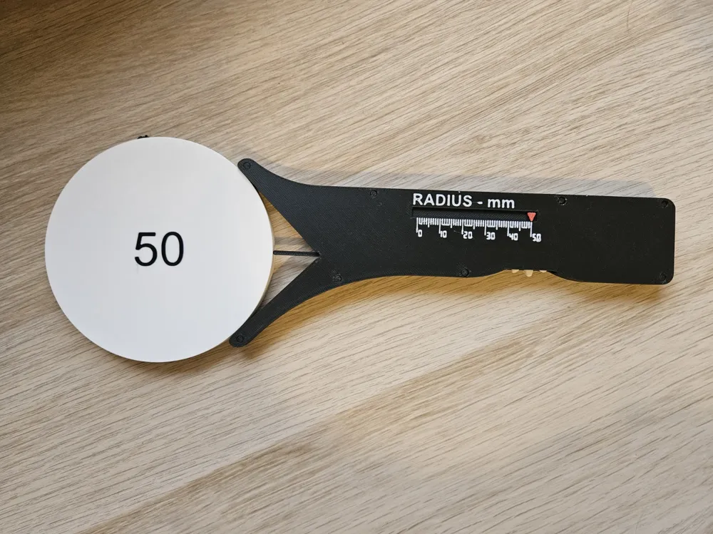 Outil de mesure de rayon coulissant 1:1 par vvj21 MakerWorld ...