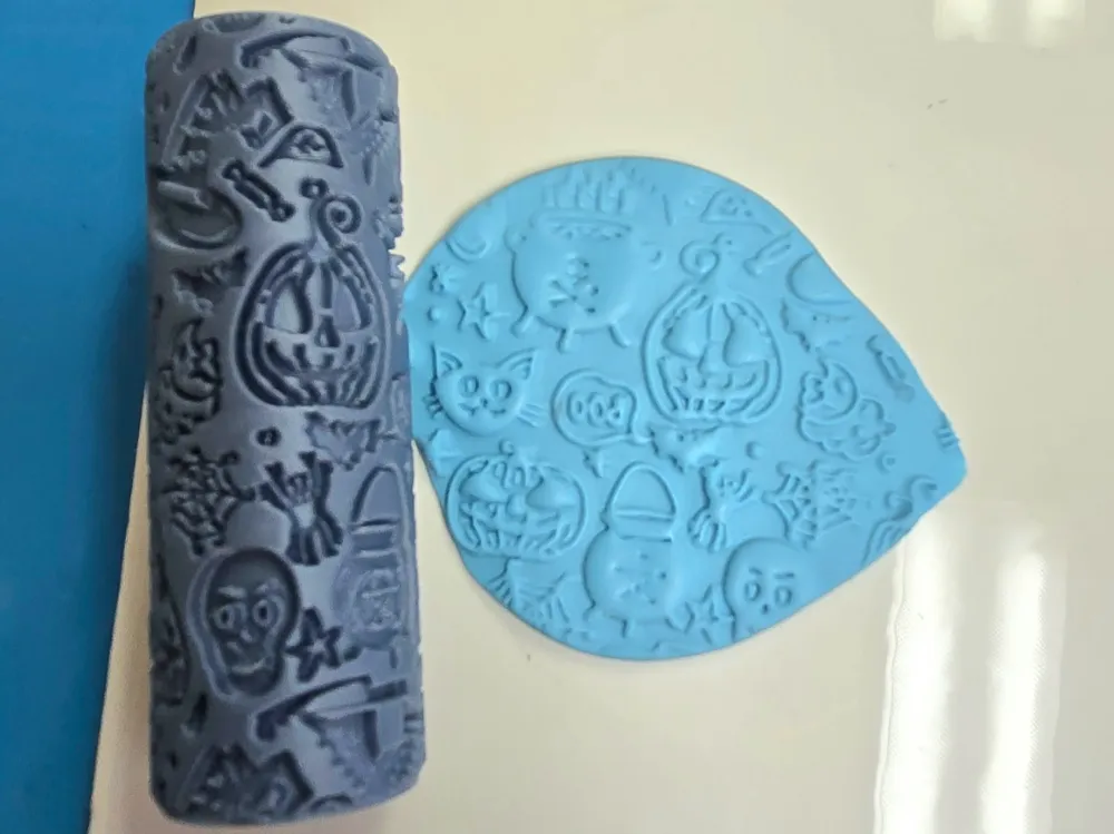 Halloween texture roller for clay by 3D4me MakerWorld: Download Free 3D ...