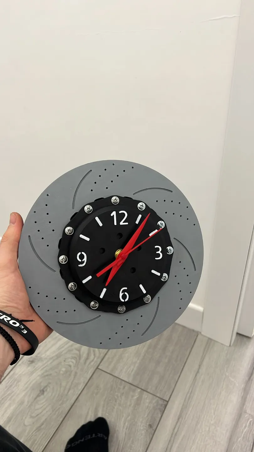 Brembo Brake Rotor Clock by EmaCosma06 MakerWorld: Download Free 3D Models