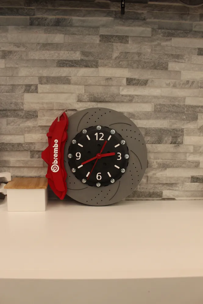Brembo Brake Rotor Clock by EmaCosma06 MakerWorld: Download Free 3D Models