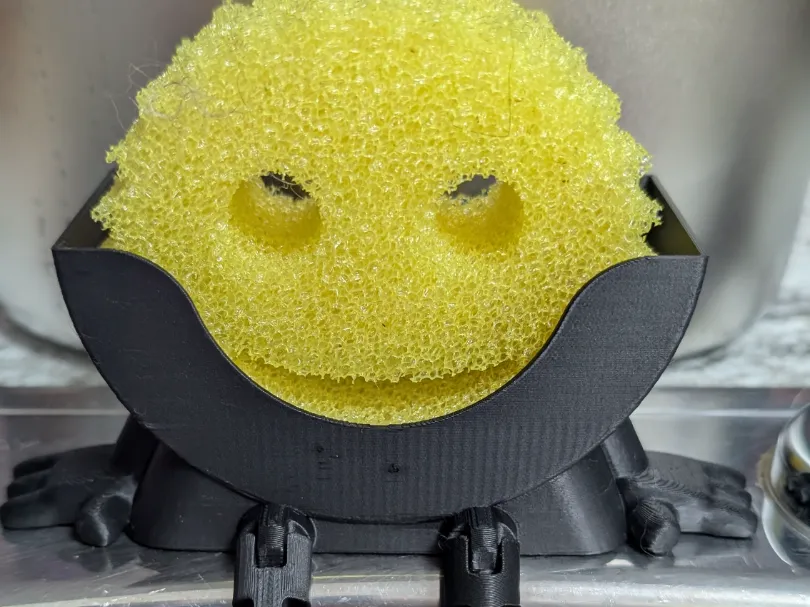 Scrub Daddy Holder V2 with foot drain - Free 3D Print Model - MakerWorld