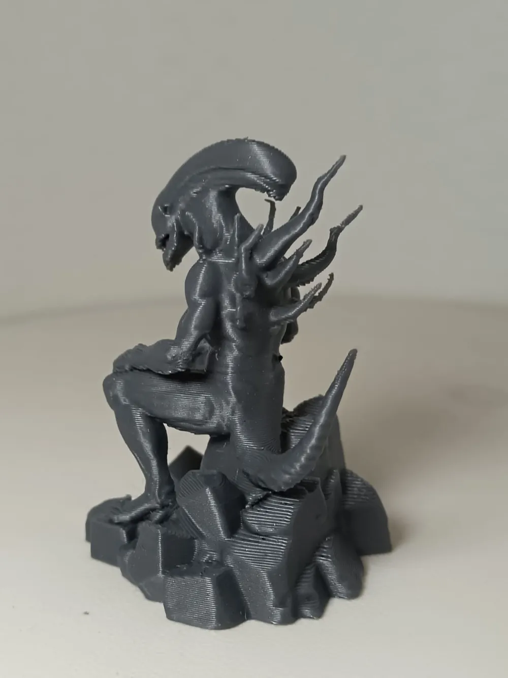 Xenomorph at Rest by Aleandrus MakerWorld: Download Free 3D Models