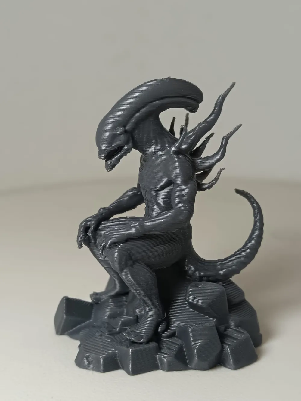 Xenomorph at Rest by Aleandrus MakerWorld: Download Free 3D Models
