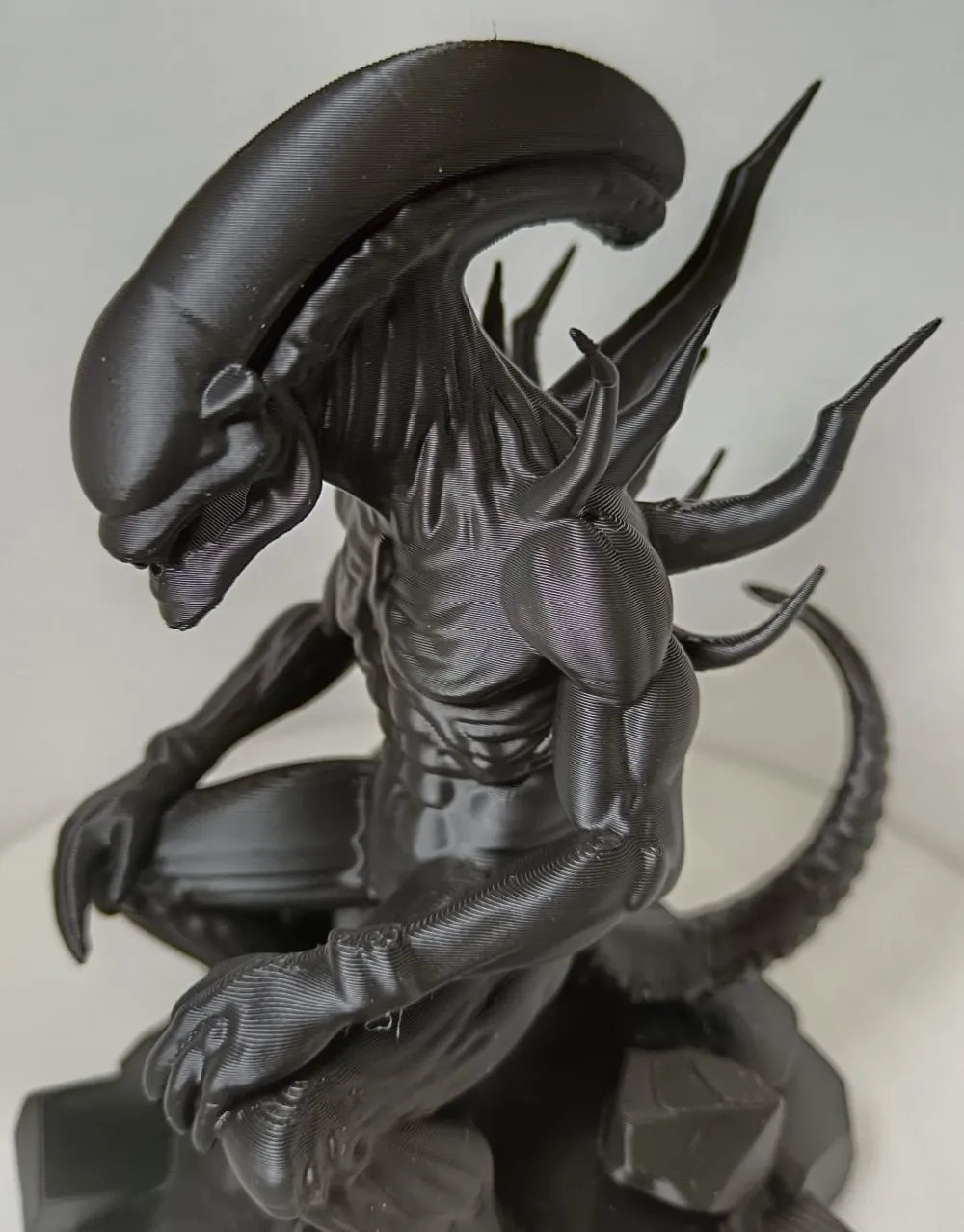 Xenomorph at Rest by Aleandrus MakerWorld: Download Free 3D Models