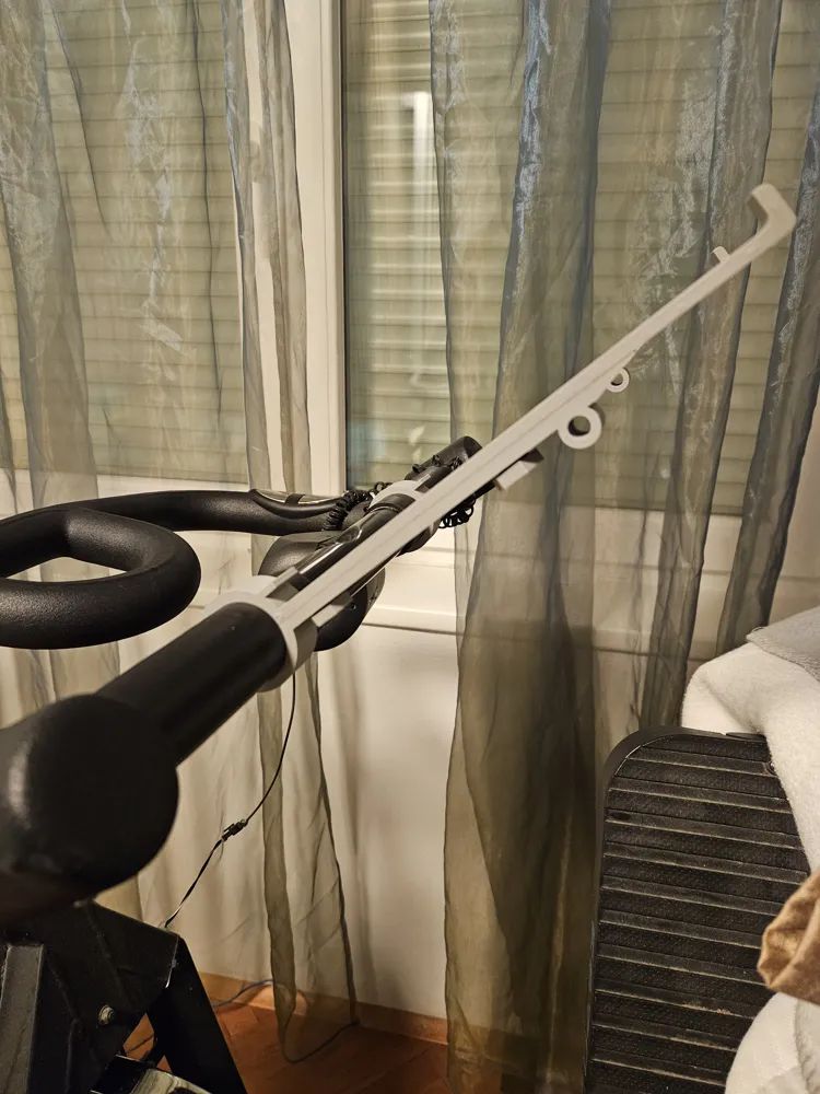 iPad PRO Halterung für Spinning-Bike – Kostenloses 3D-Druckmodell – MakerWorld