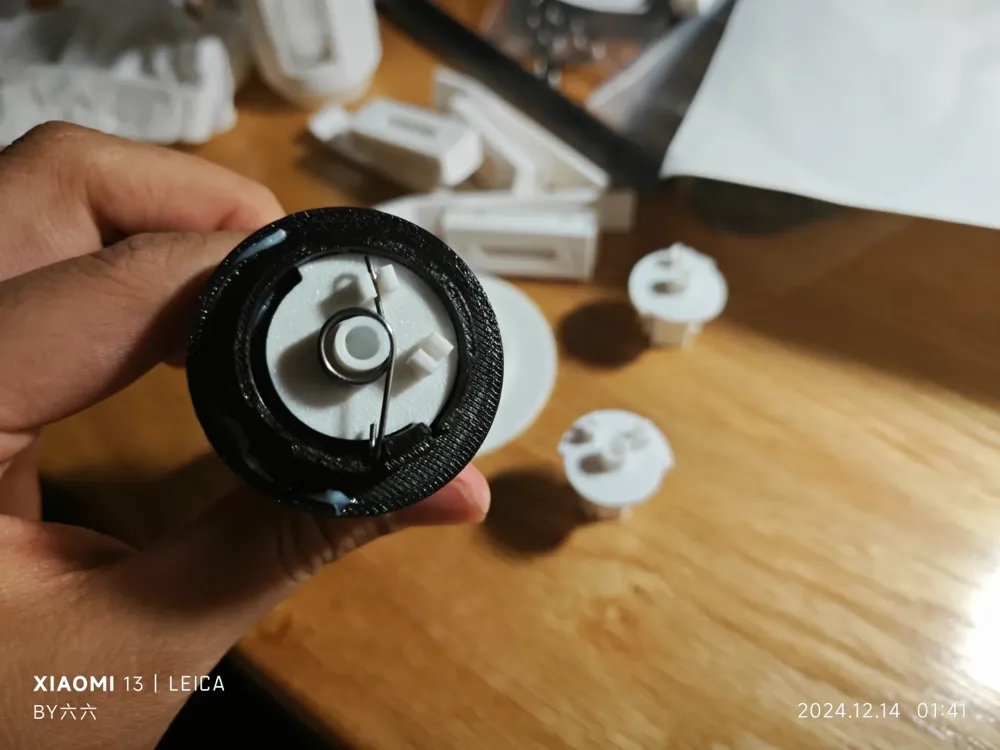 Adjustable amslite rotary axis pivot by zjoycelee - MakerWorld