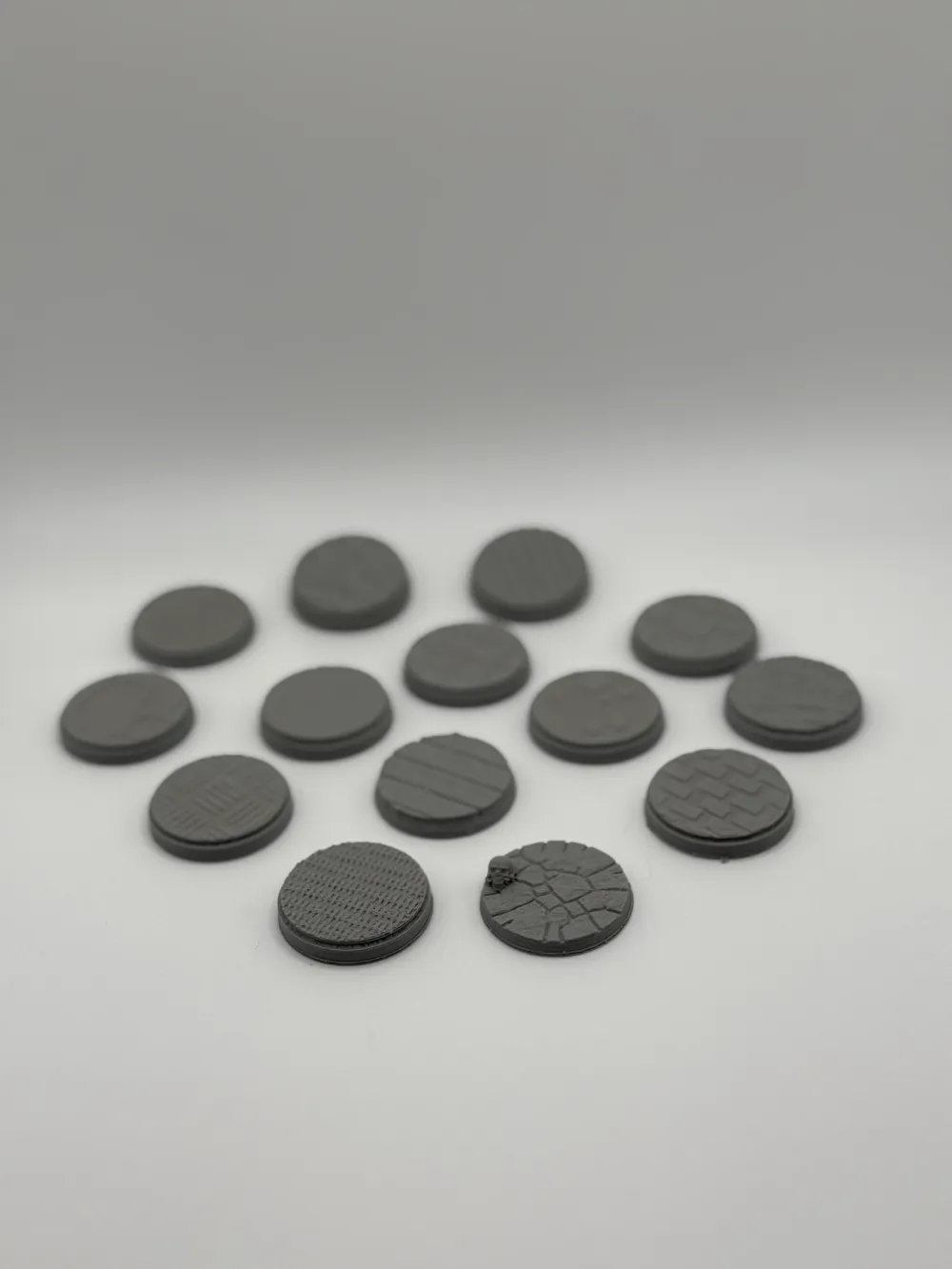 DnD Miniature Round Base Set - Free 3D Print Model - MakerWorld