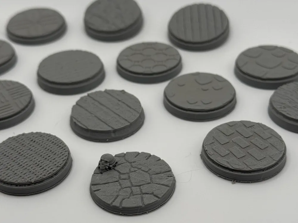 DnD Miniature Round Base Set - Free 3D Print Model - MakerWorld