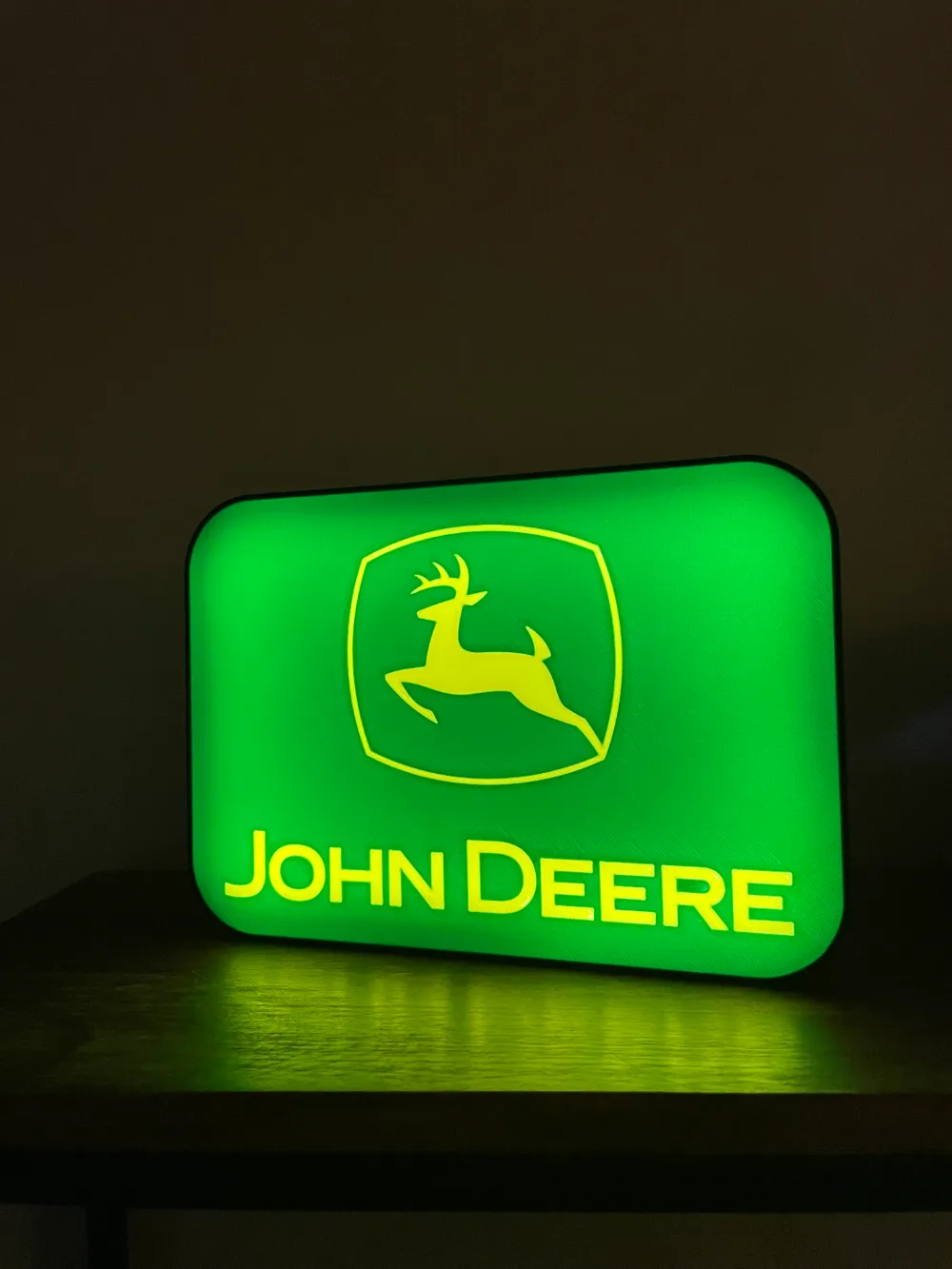 John Deere lightbox - Free 3D Print Model - MakerWorld