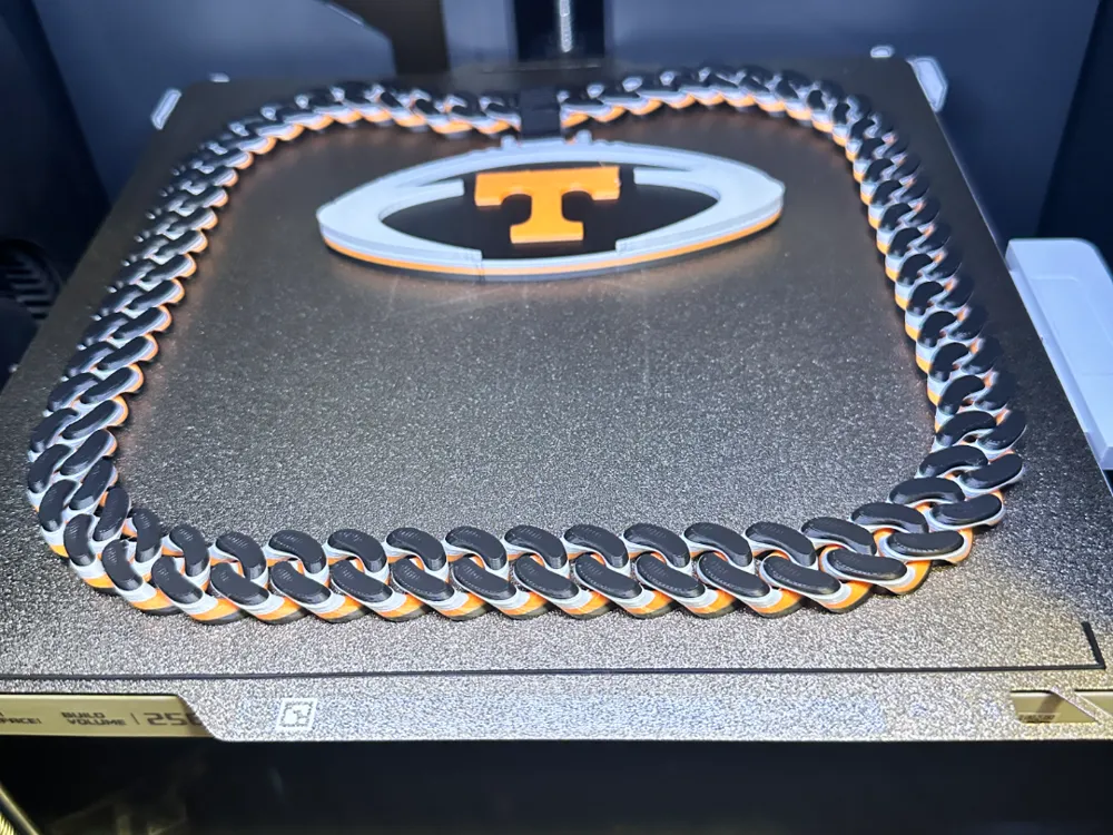 Tennessee Volunteers chain by WaldenWP - MakerWorld