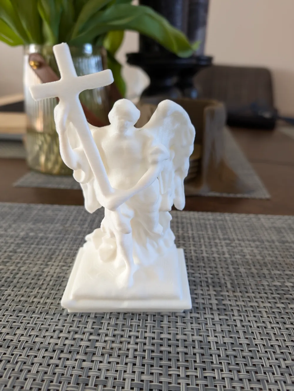 Angel With Cross by Garsoncreative MakerWorld: Download Free 3D Models