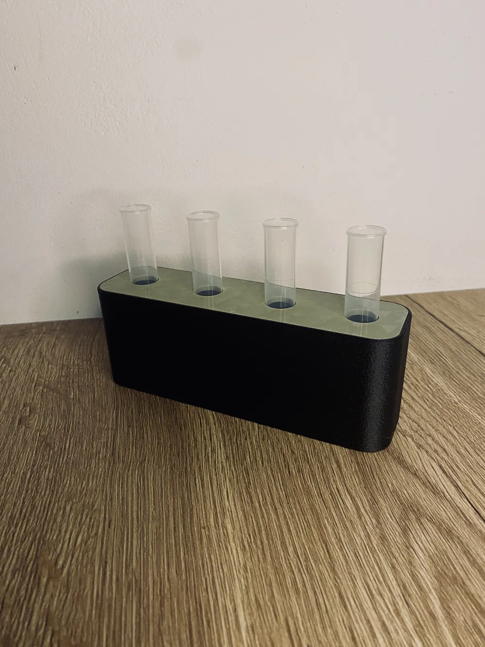 Minimalist Plant Propagation Station - Free 3D Print Model - MakerWorld