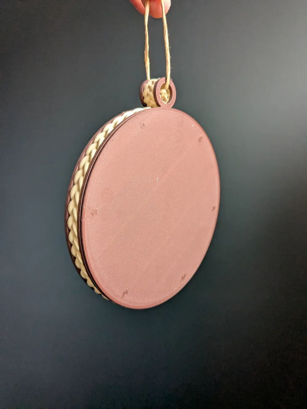 Braided Embroidery Hoop Ornament - Free 3D Print Model - MakerWorld