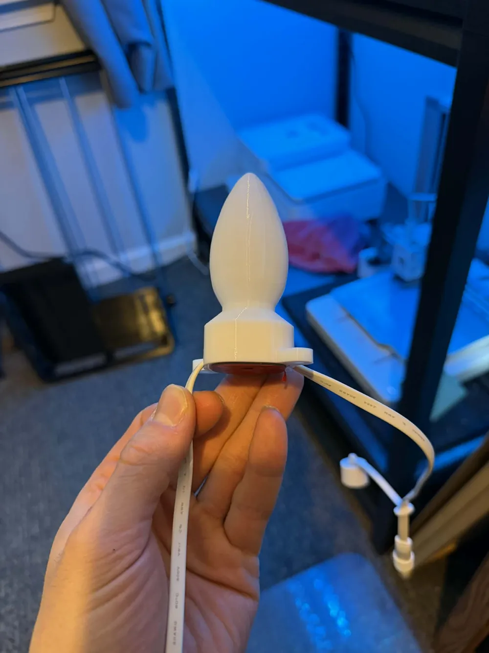 Govee Permanent Pro C9 Bulb Mount - Free 3D Print Model - MakerWorld