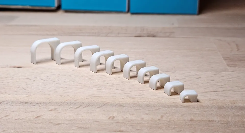 Nail In Cable Clips from 3 to 12 mm cable diameter (Nail-diameter 1mm ...