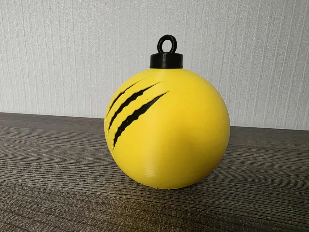 Wolverine Scratch Christmas Bauble - Free 3D Print Model - MakerWorld