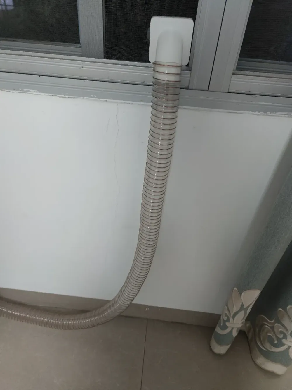 Magnetic screen window exhaust pipe for pipes with an inner diameter of ...