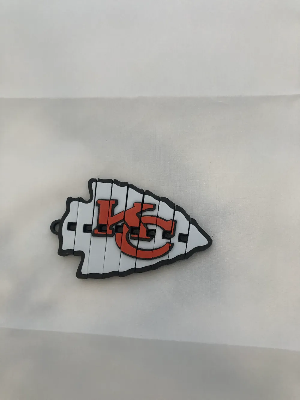 Articulating Kansas City Chiefs Arrowhead Keychain by The3DSportsBeard ...