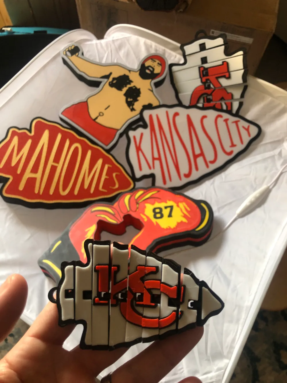 Articulating Kansas City Chiefs Arrowhead Keychain by The3DSportsBeard ...