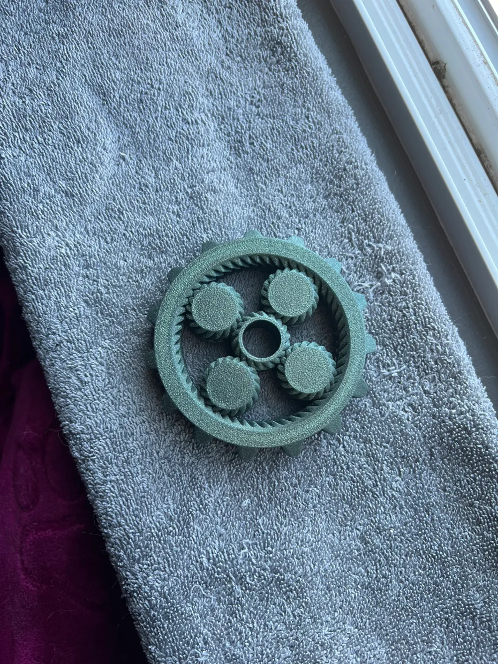 Planetary/Gear Spinner/Fidget Toy V4 by CrownWalker - MakerWorld