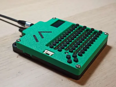 FakeDeck, a standalone Meshtastic device (FakeTec) by ...