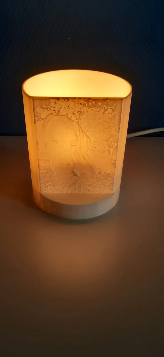 Lithophane Dog lamp by stevenkluft10 - MakerWorld