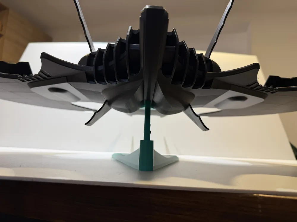 "89 Batwing - movie accurate edition - Free 3D Print Model - MakerWorld