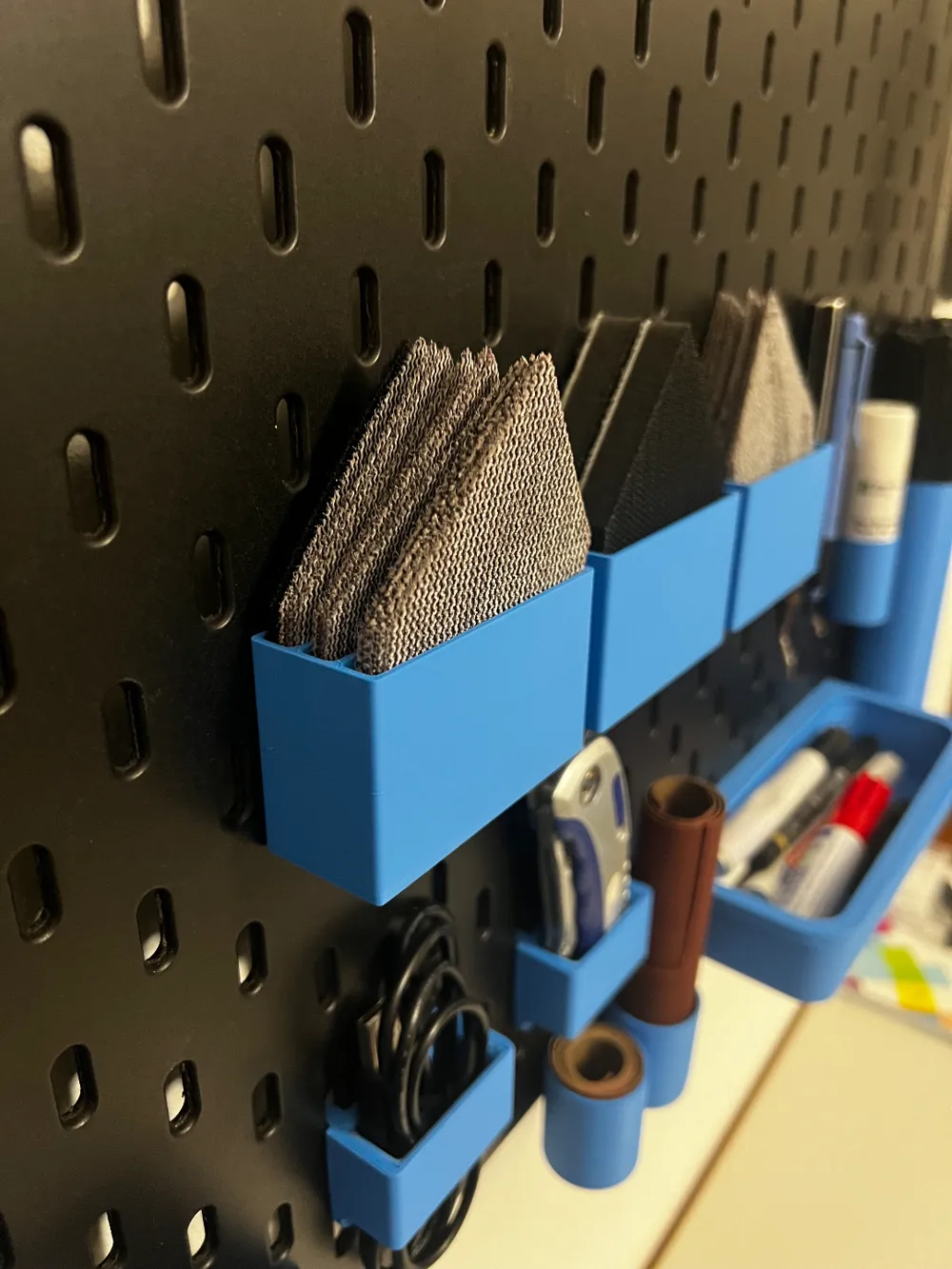 Milwaukee Sanding Pad Holder by Tim Schröder - MakerWorld
