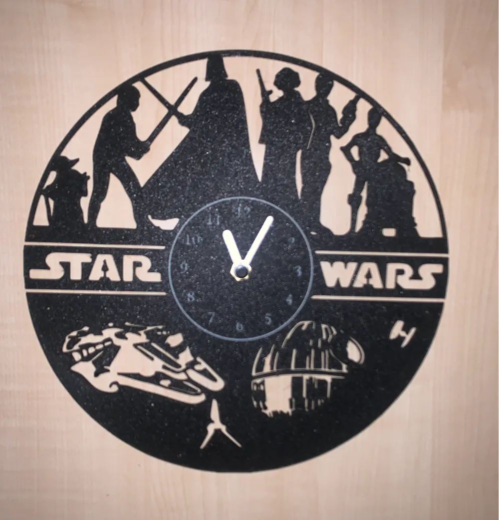 Star Wars Clock Uhr by gare-sb - MakerWorld