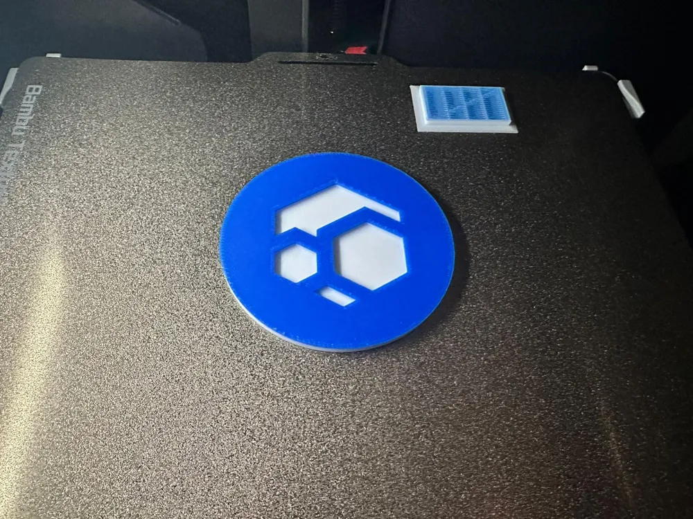 Flux Logo - mounting holes by PzKpfW - MakerWorld