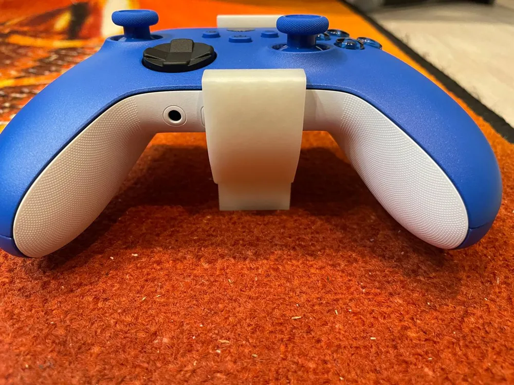 Xbox controller wall mount with Player Number Remixed by Qwer.Tzui ...