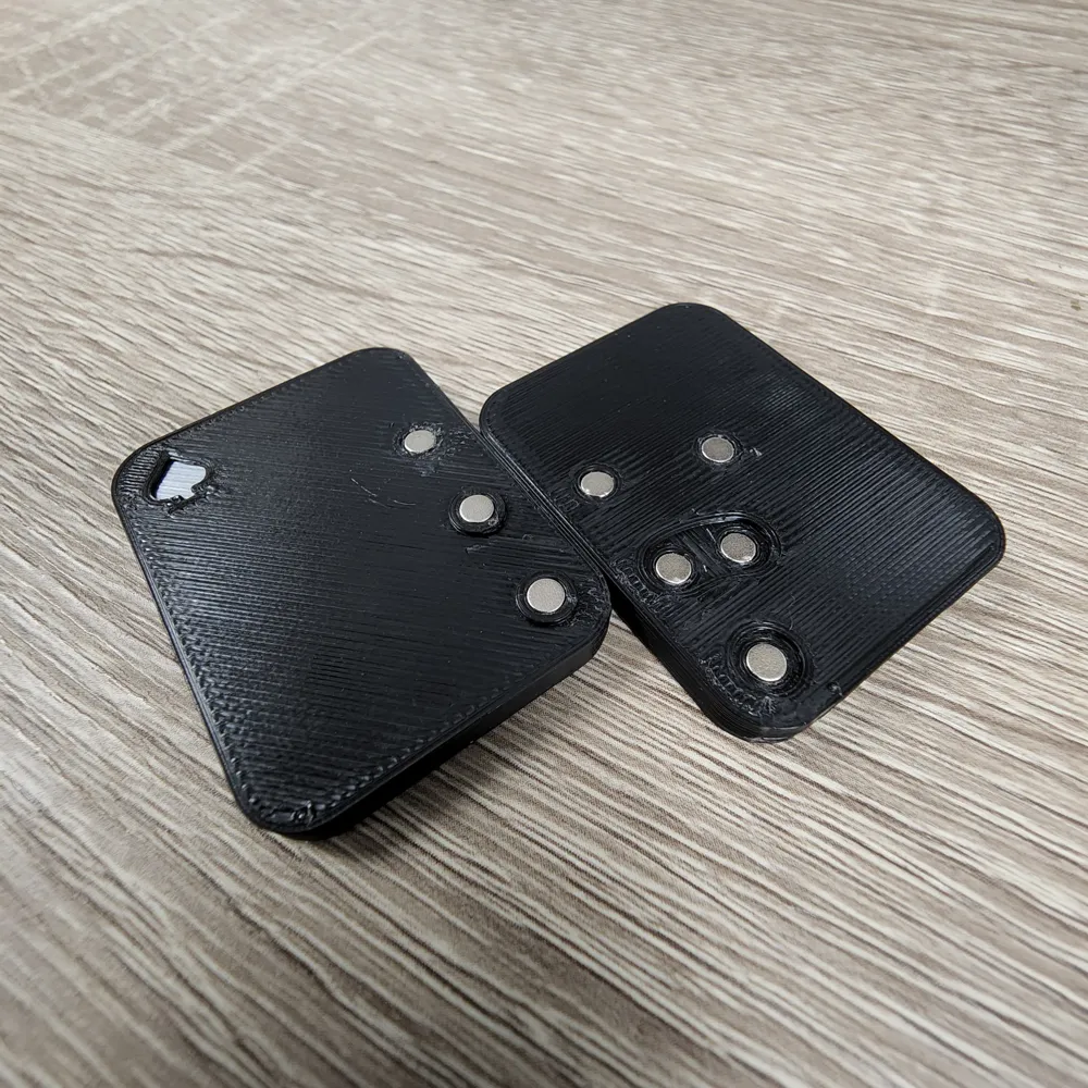 Card Fidget Toy - Free 3D Print Model - MakerWorld