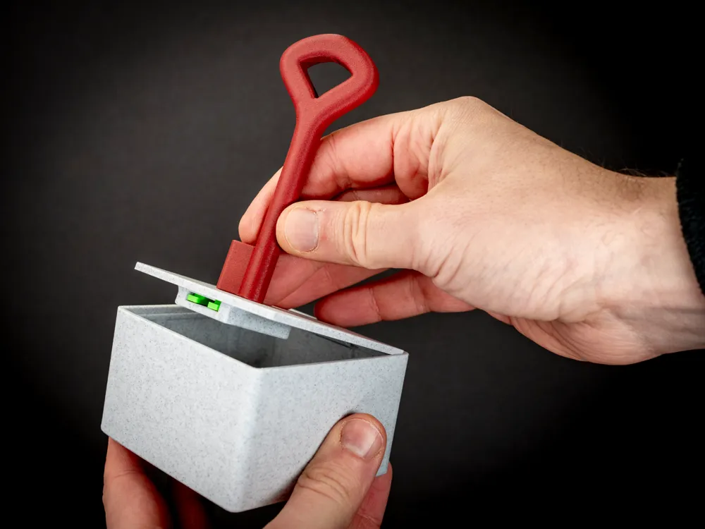 Secret Magnetic Vault !Hidden mechanism and Key! by Meister Edel ...