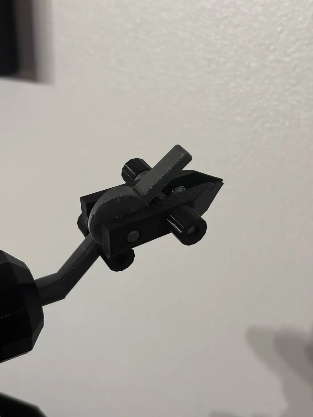 Cam Actuated Rotary Fly Tying Vise - Free 3D Print Model - MakerWorld