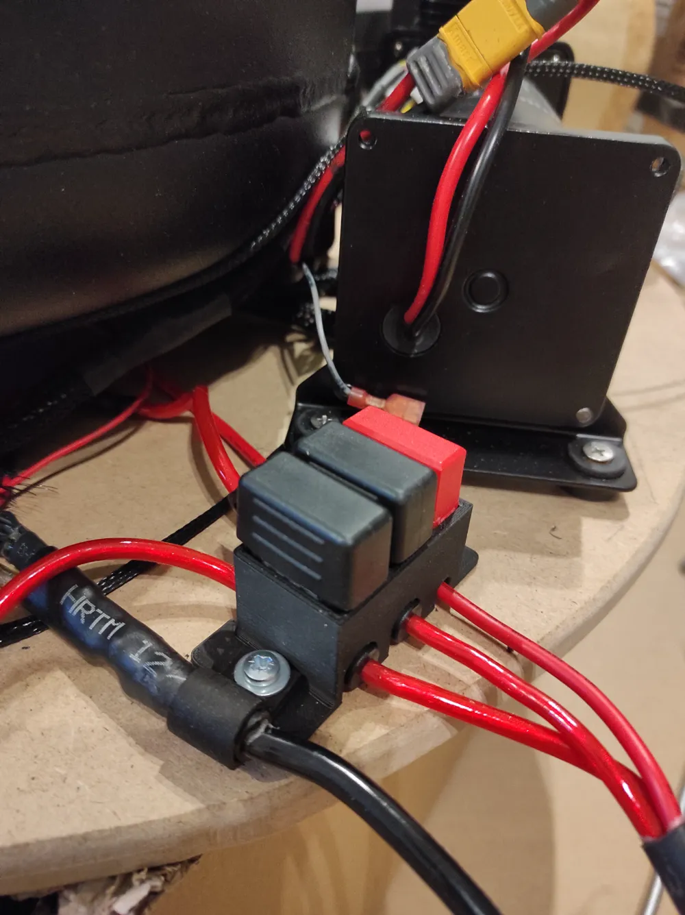 Airlift performance fuse holder by Eggy00 - MakerWorld