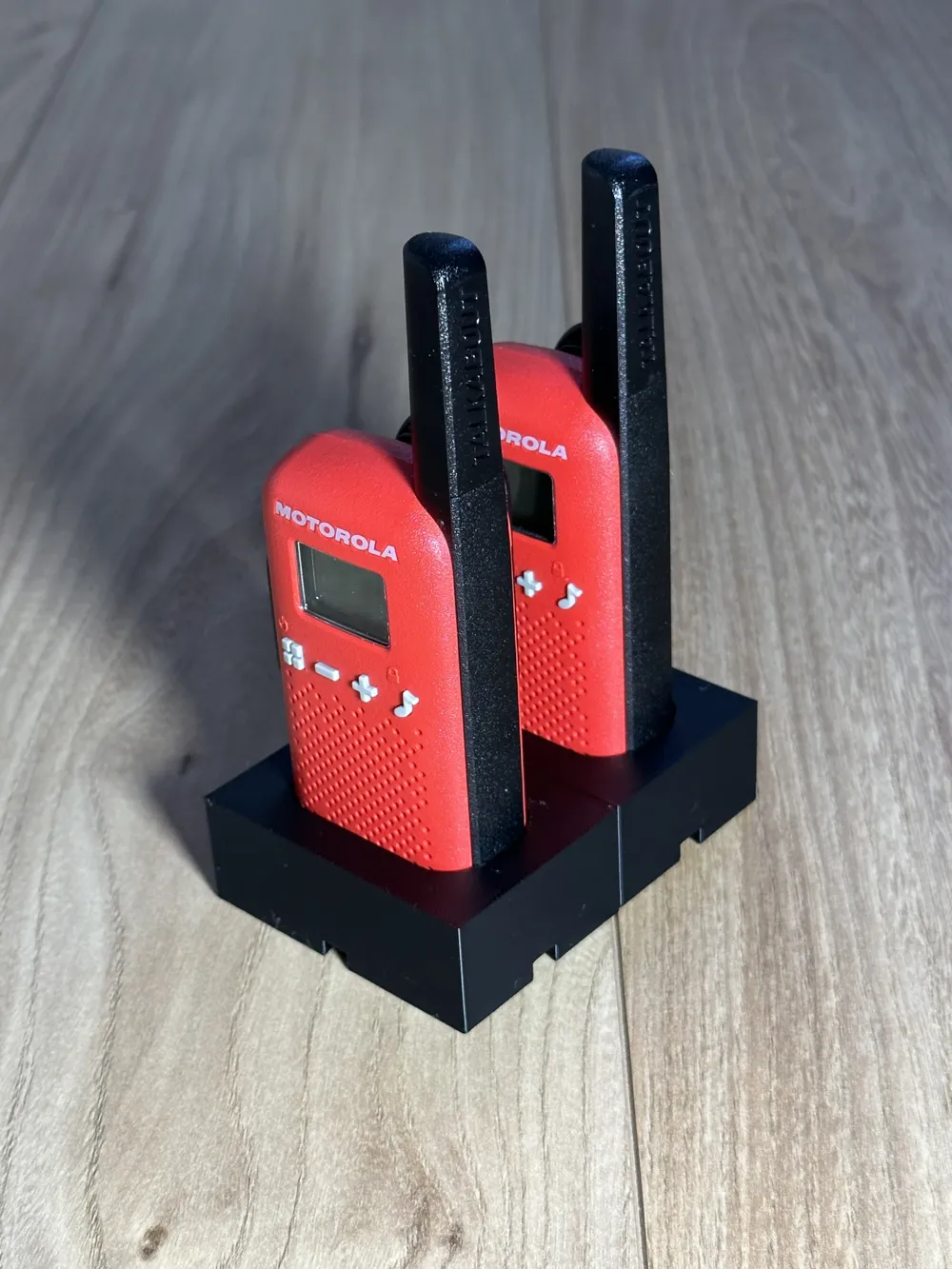 Motorola T42 Talkie-Walkie Stand - Linkable Holder - Free 3D Print ...