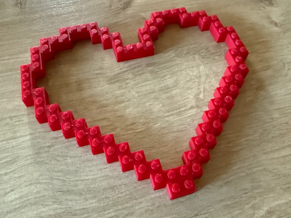 LegoCompatable Heart shaped Side Bricks by ReefieUK - MakerWorld