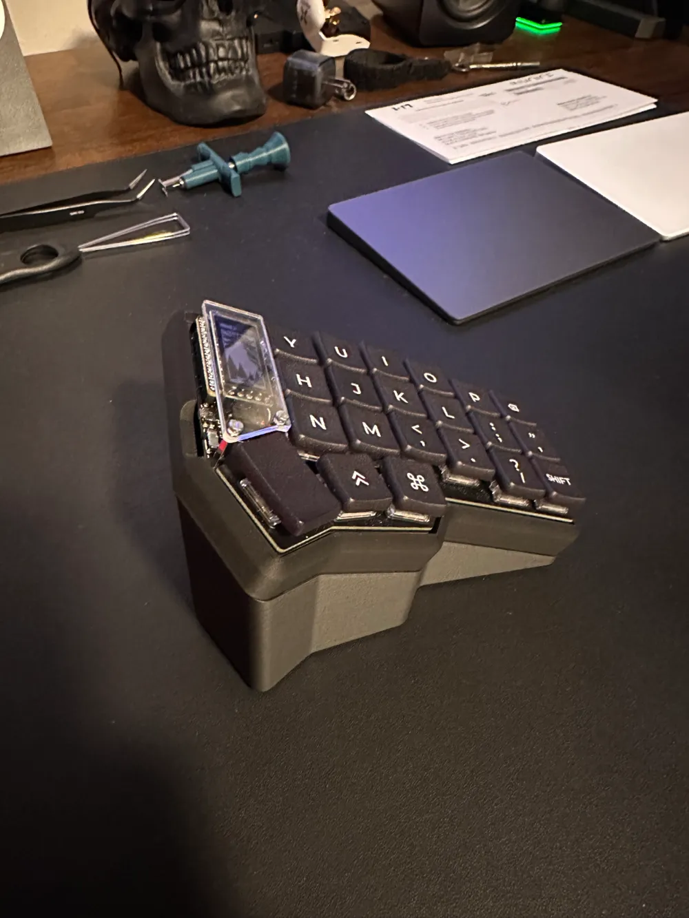 Corne (typeractive) Choc Low Profile Case by bellyhold MakerWorld ...