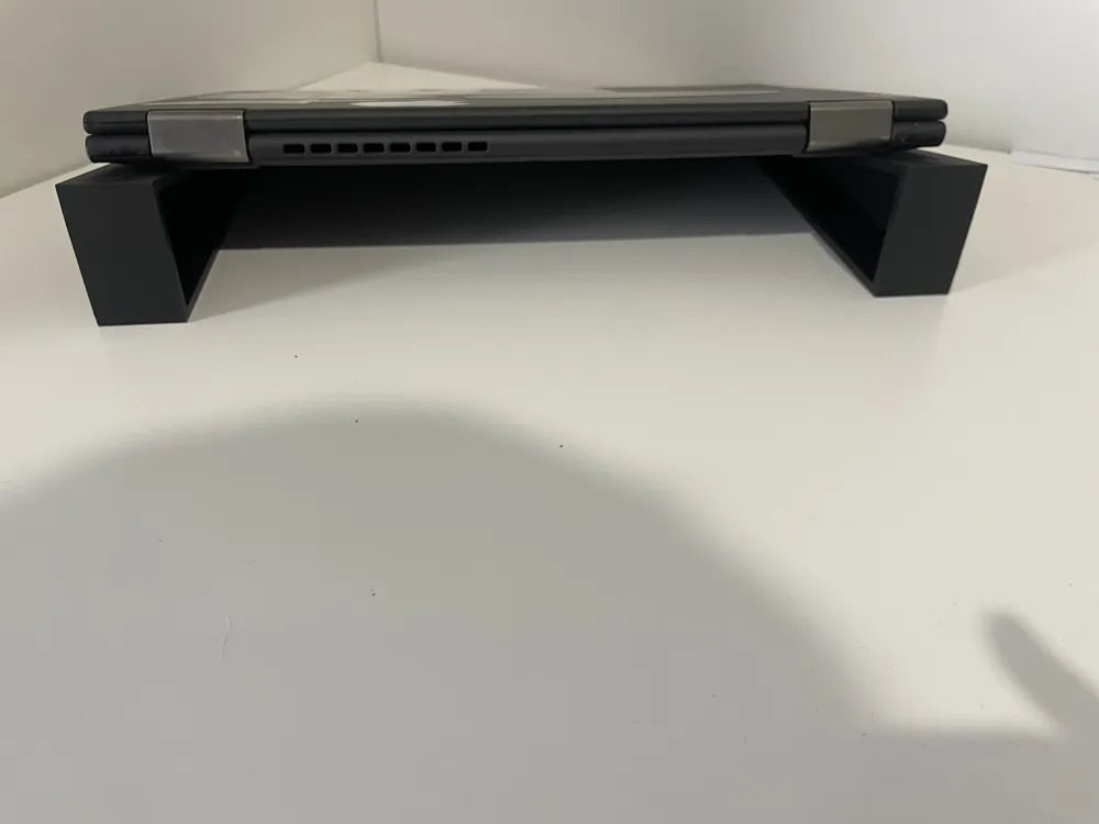 Laptop raiser by Maximum PrintingMakerWorld: Download Free 3D Models