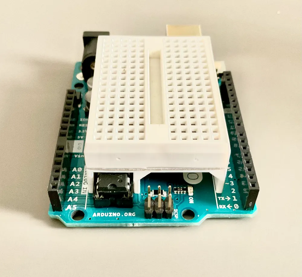 Mini Breadboard holder for Arduino Uno - Free 3D Print Model - MakerWorld