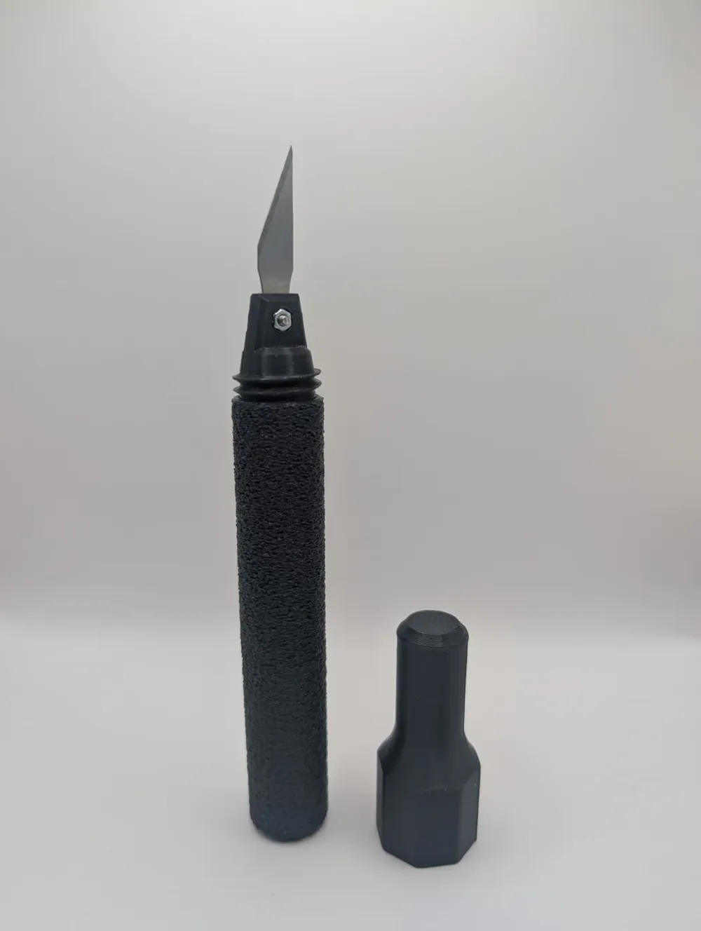 Fuzzy Scalpel with storage space by 3D Druck Junkie MakerWorld ...